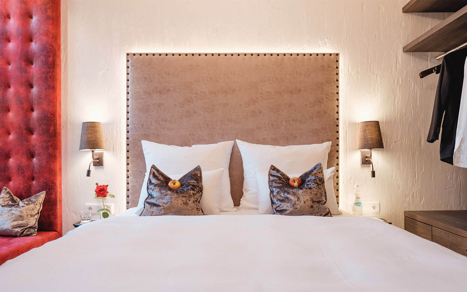 PARK, SLEEP & FLY - Eriks Hotel